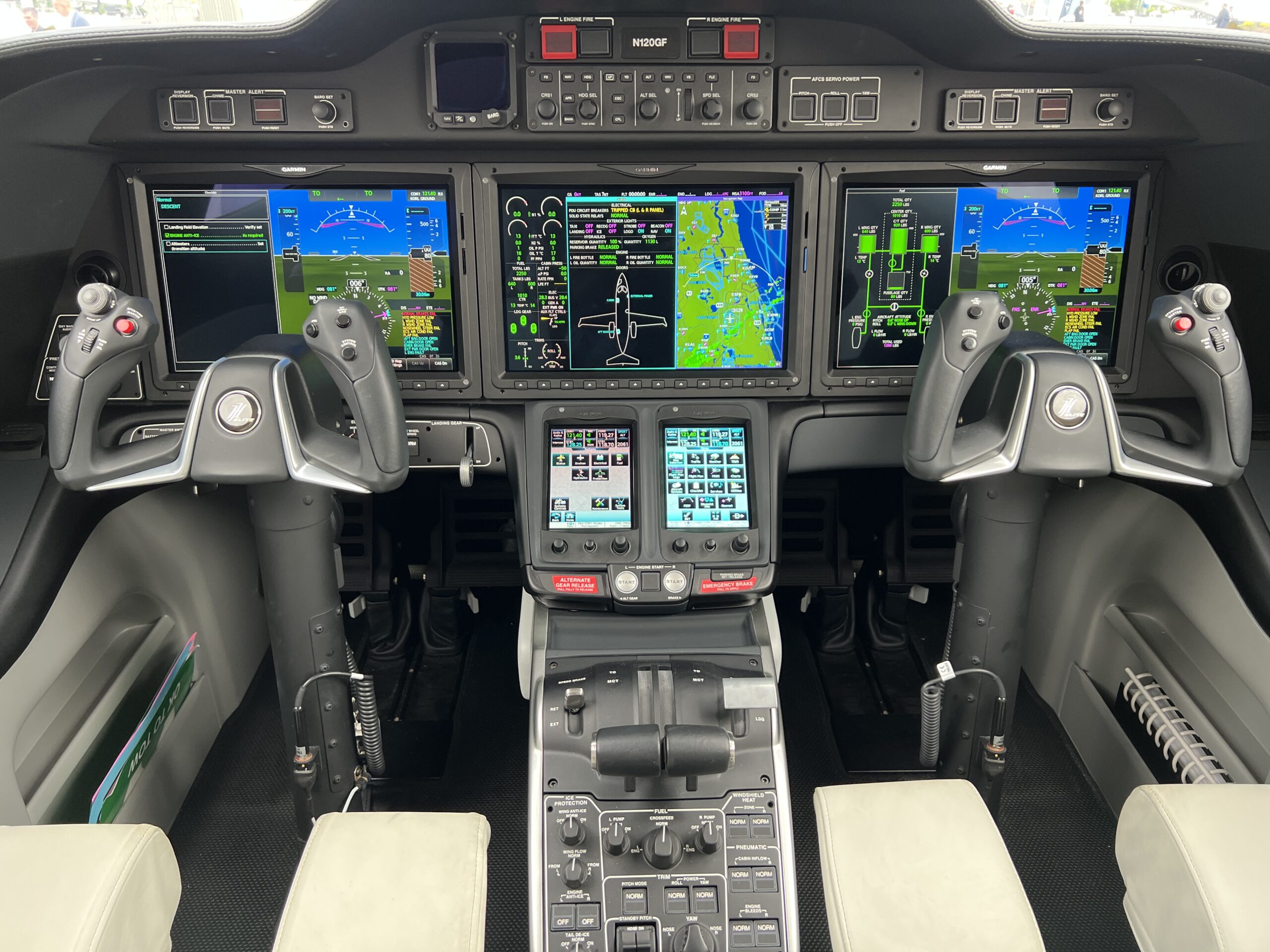 HondaJet at NBAA (third time is the charm?) – Philip Greenspun’s Weblog